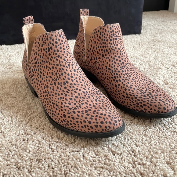 Universal Thread | Shoes | Universal Thread Cheetah Booties | Poshmark